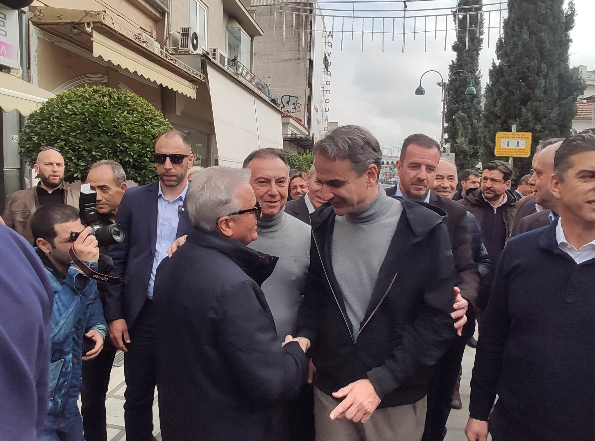 Εκπληξη σήμερα το πρωί στο ράδιο Ζυγός FM100 - Εδωσε συνέντευξη ο ...