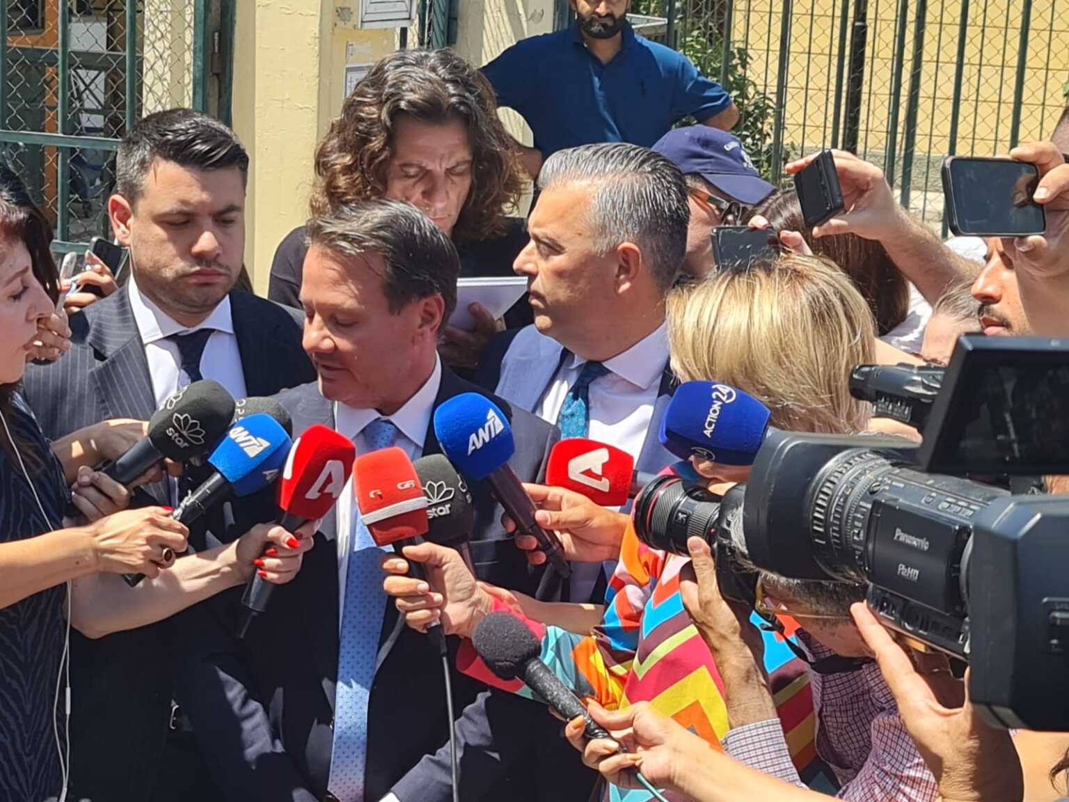 Απόστολος Λύτρας: Ελεύθερος αφέθηκε ο γνωστός ποινικολόγος – Ζήτησε ...